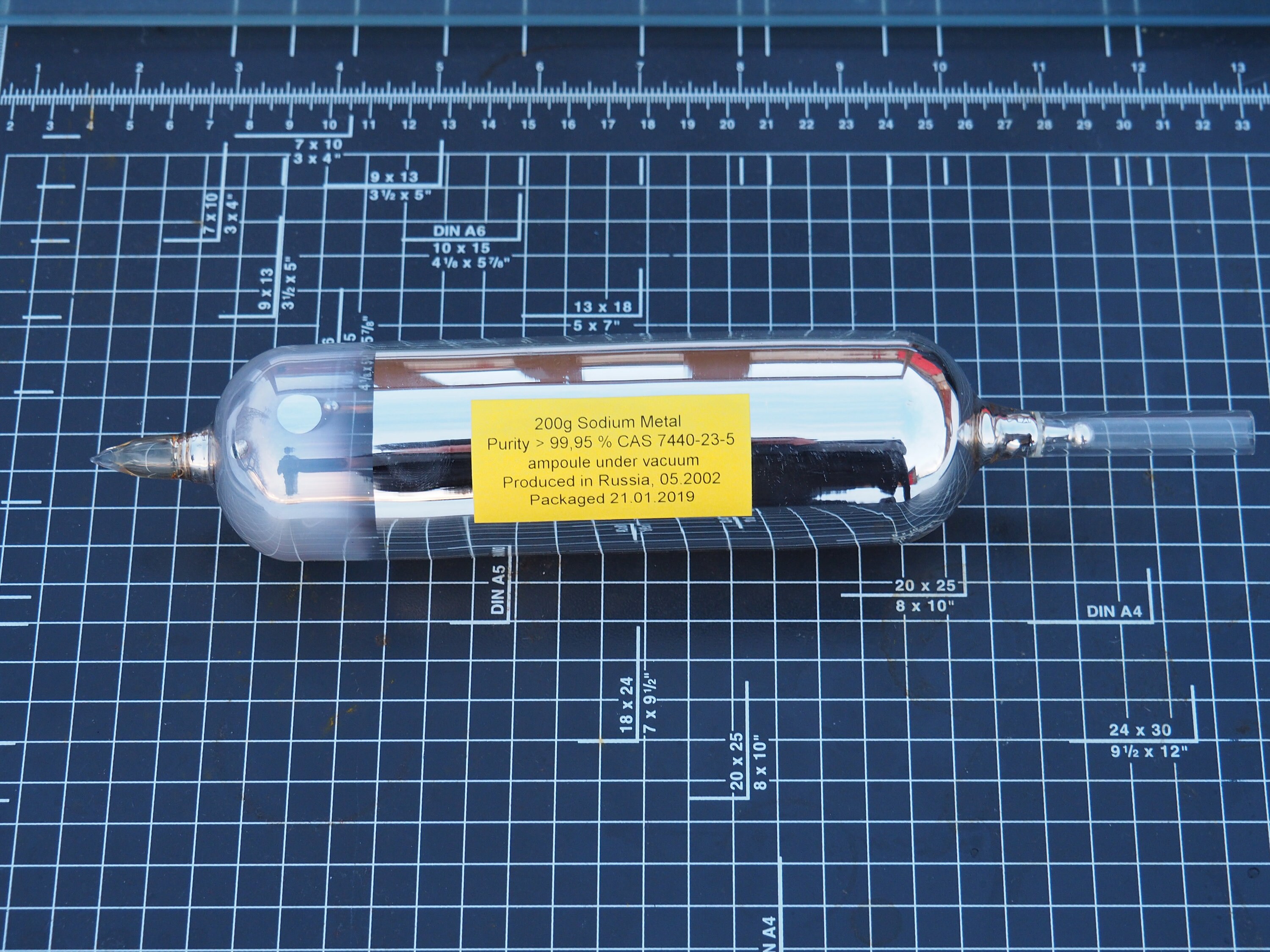 Rare Pure Potassium Metal Alkali Element Kalium Glass Ampoules in ...