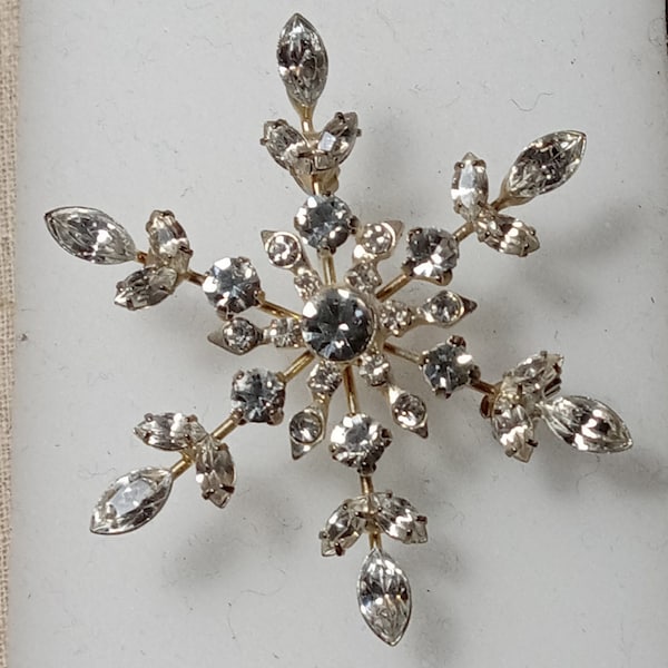 Snowflake Brooch Pin - Etsy