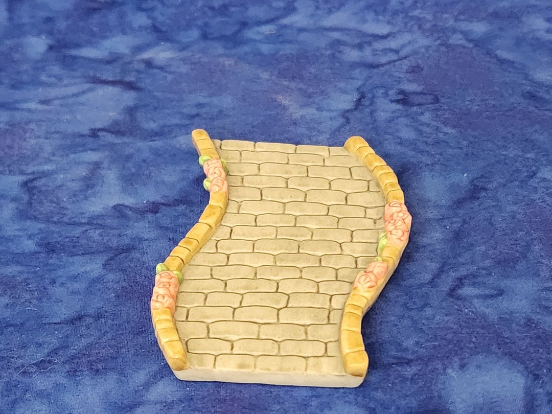 Mini Pathway Home Décor, Ceramic Pathway Madeline and Barbara Bemelmans ...