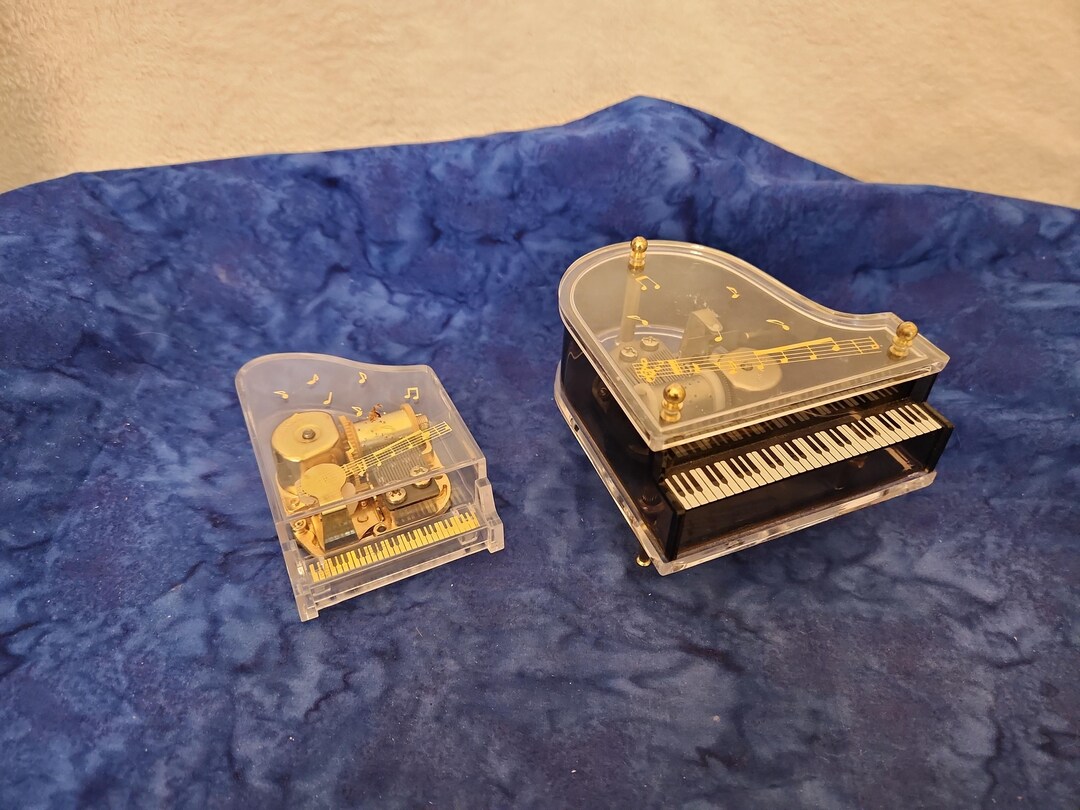 Grand Piano Sankyo Clear Lucite Mini Music Box With Gold Trim Playing ...