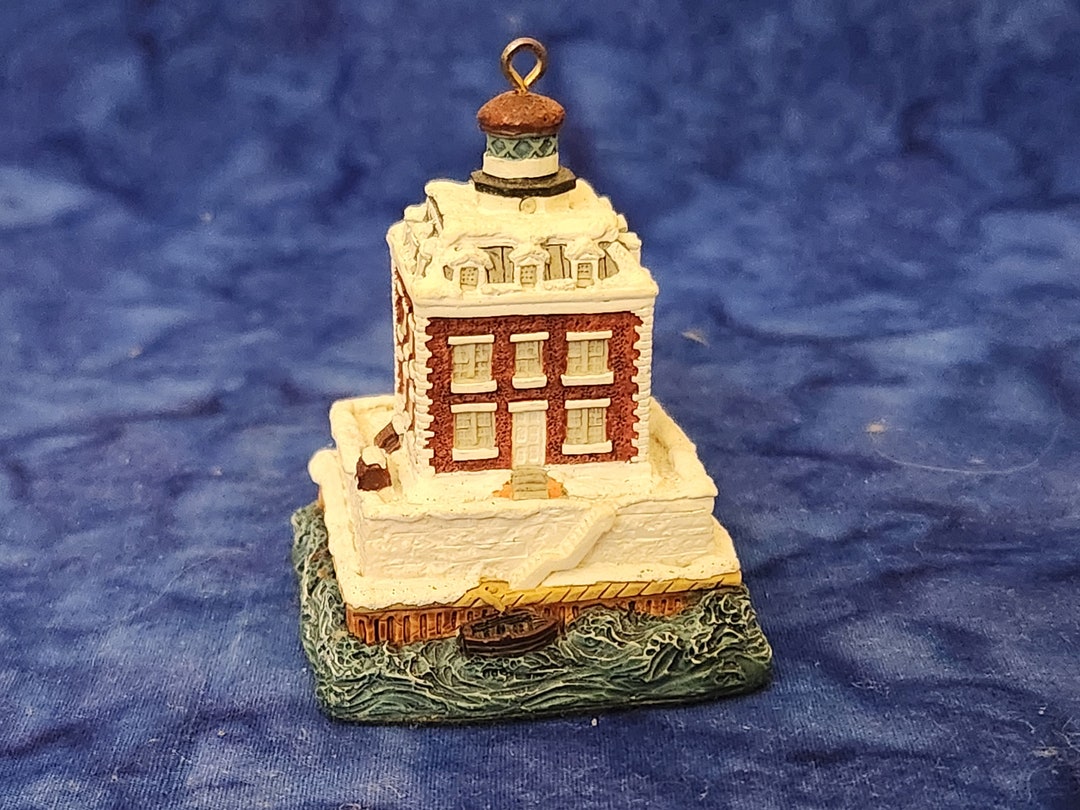 New London Ledge Connecticut Lighthouse by Harbor Lights Society ...