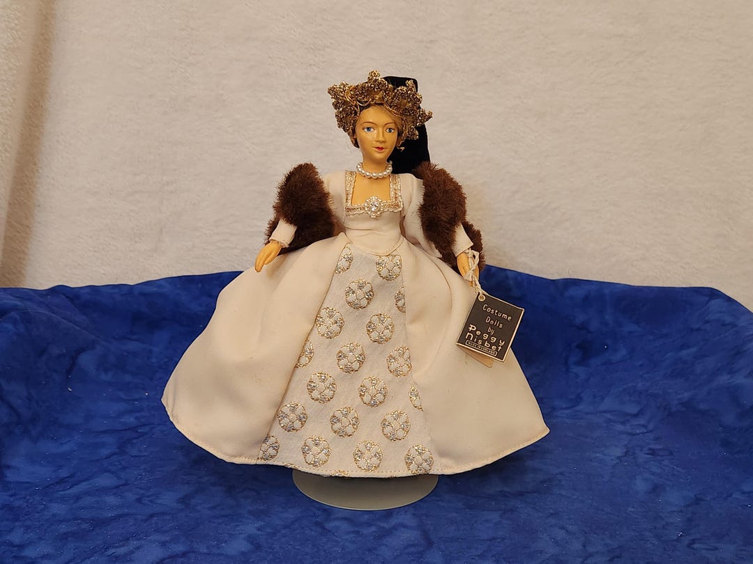 Peggy Nisbet Doll Queen of England Jane Seymore Vintage Made in England ...