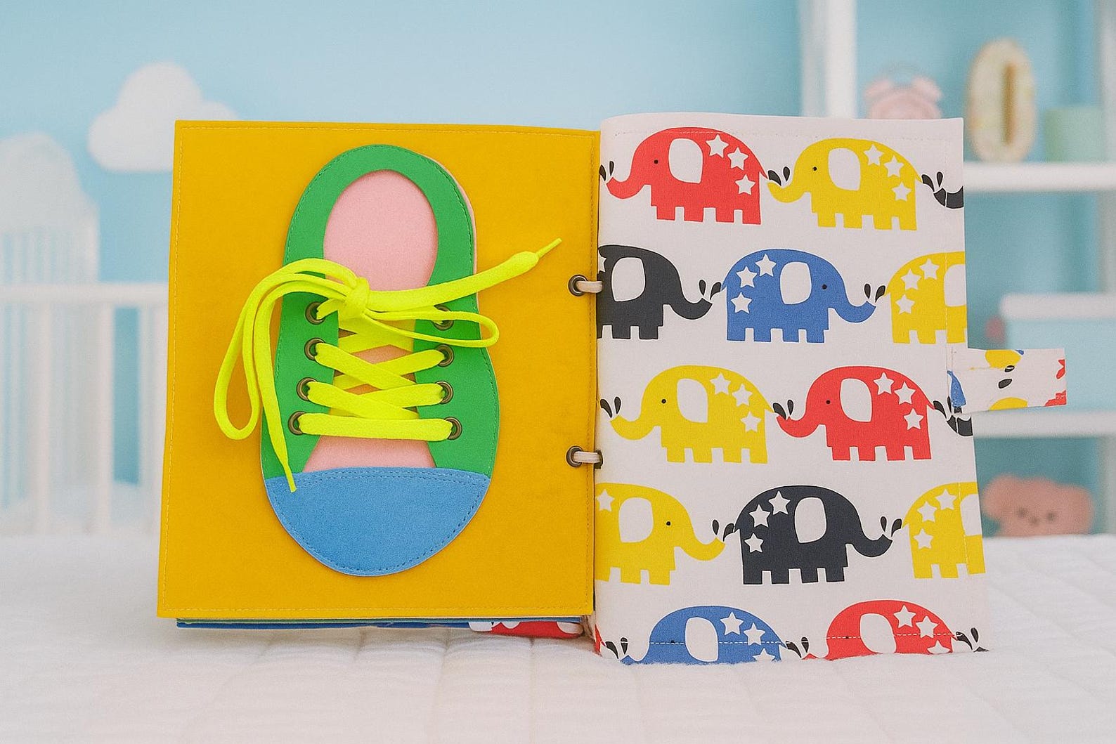 Travel Busy Book Toy, Quiet Activity Book for Fine Motor Skills, Felt ...