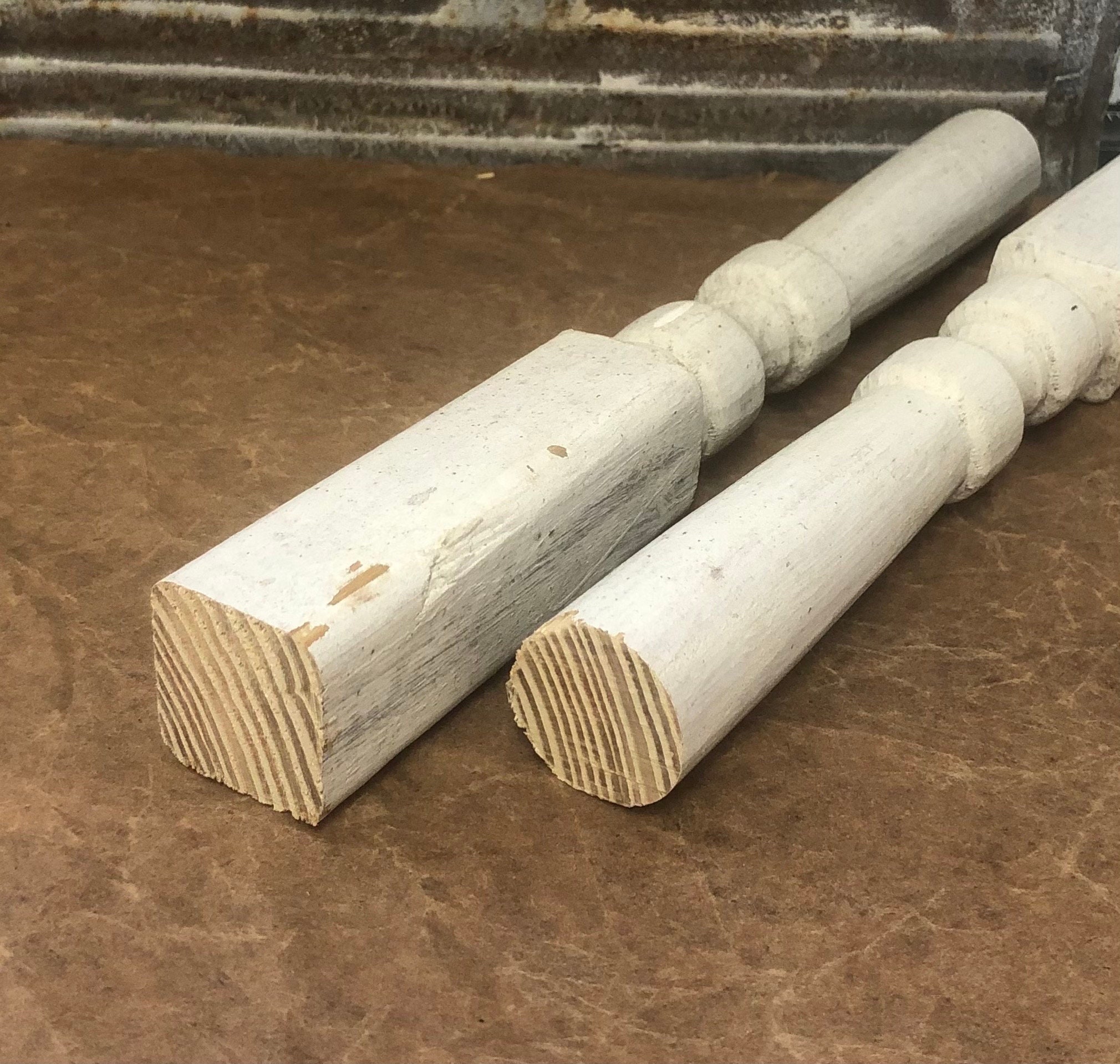 SP-58 TWO Vintage Wood Spindle, Shabby, Chippy, Farmhouse, Country - Etsy