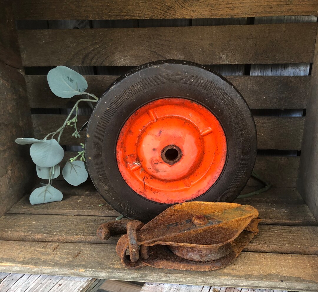 Vintage Red Wagon Wheel WW-01 - Etsy