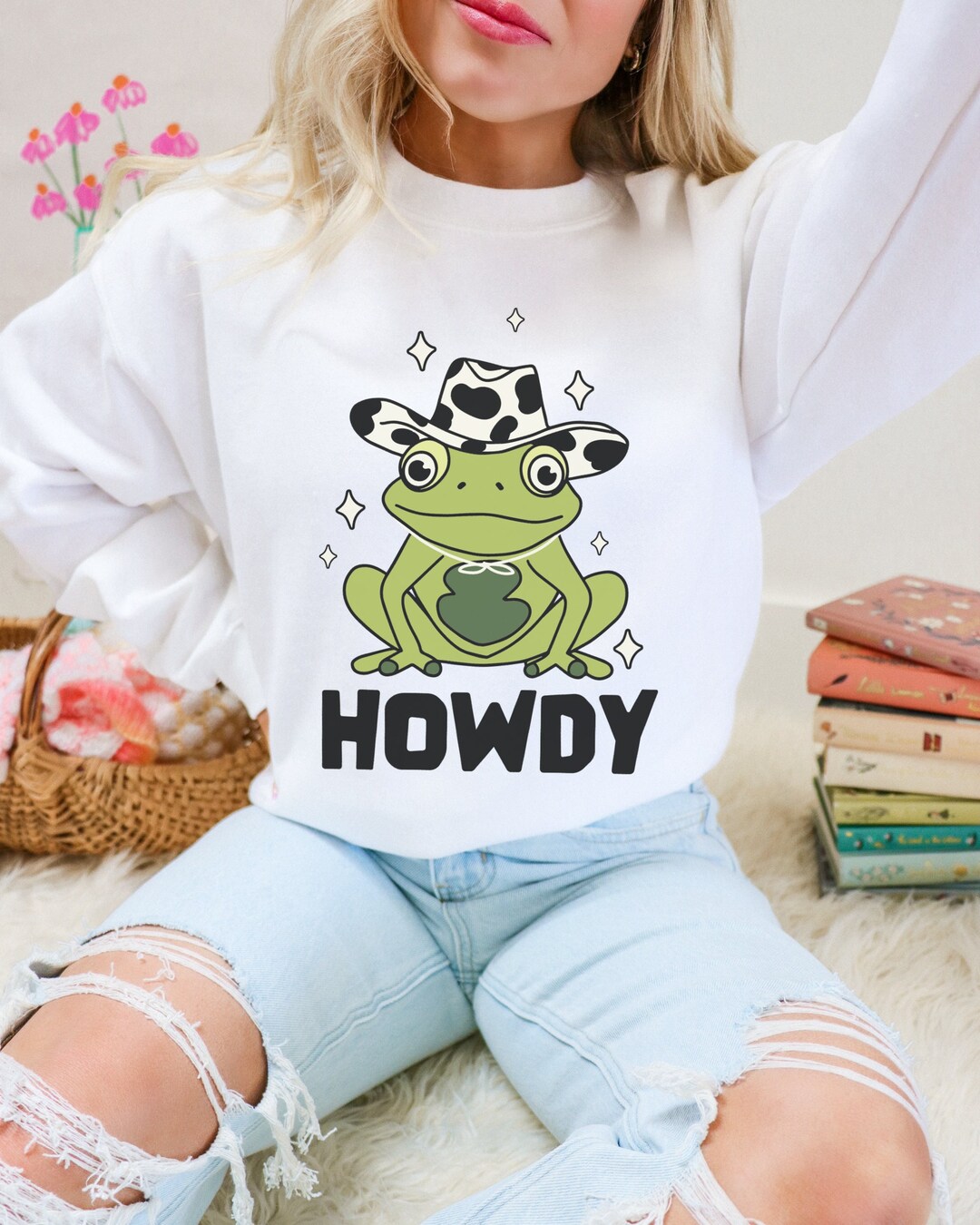 Howdy Frog Shirt, Cowboy Frog Shirt, Frog Sweatshirt, Howdy Shirt, Cowgirl Shirt, Cute Western ...
