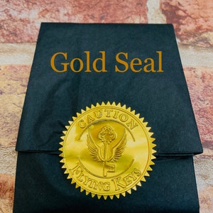 Magical Flying Keys! Christmas Tree Winged Keys, Magic Party Decor ...