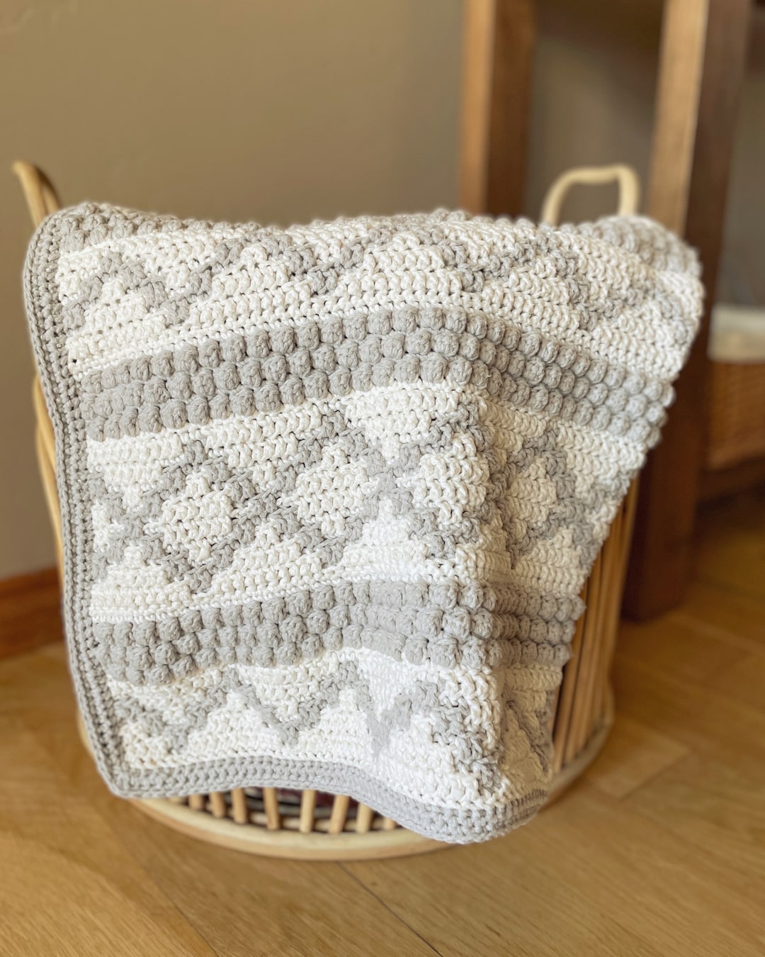 Easy Mosaic Crochet Baby Blanket Pattern: Mosaic Overlay + Bobbles ...