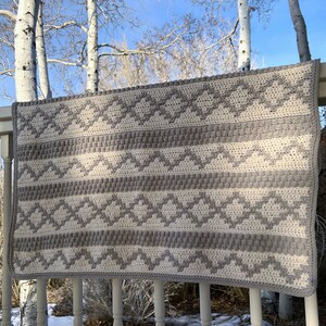 Easy Mosaic Crochet Baby Blanket Pattern: Mosaic Overlay + Bobbles ...
