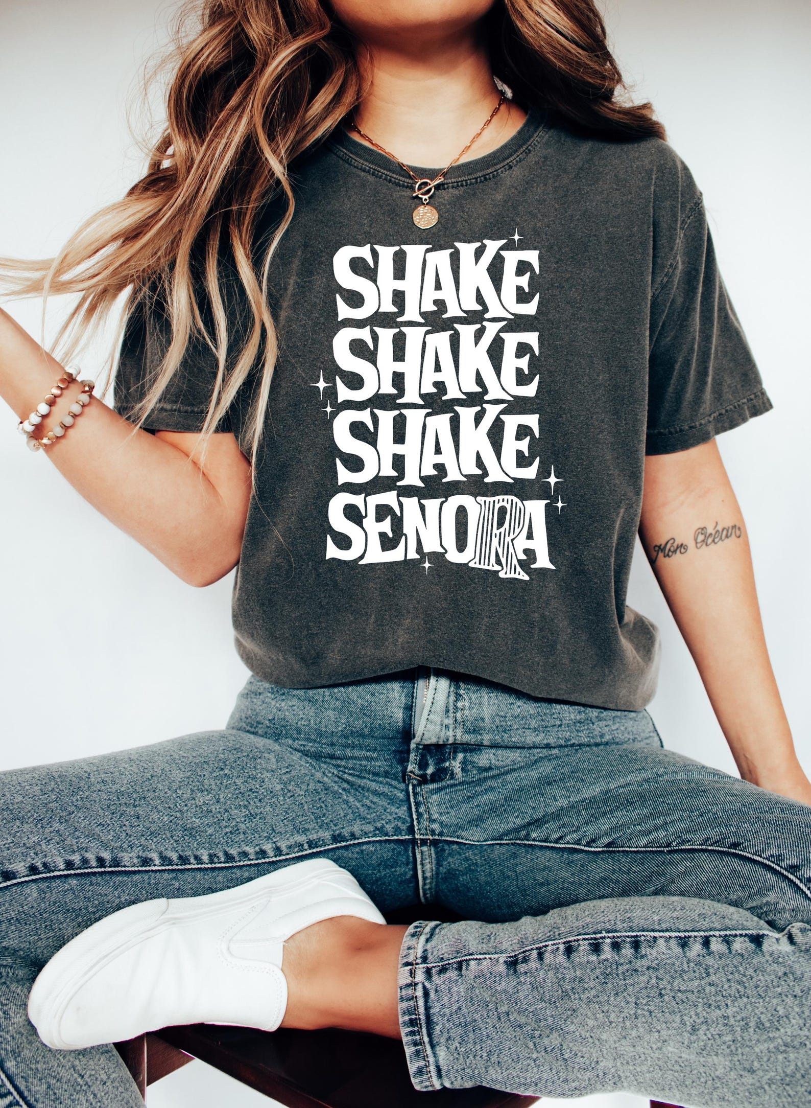 Shake Shake Shake Señora T-shirt, Halloween T-shirt, Halloween Shirt ...