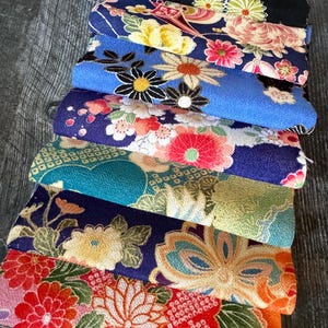 Kyoto Yuzen Crepe Fabric, 6 X 8 Pre-cut 7 Pieces of Chirimen Hitokoshi ...