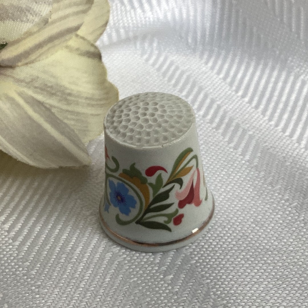 Vintage Avon Thimble 1970s Folk Art Style, Gold Band Ceramic - Etsy
