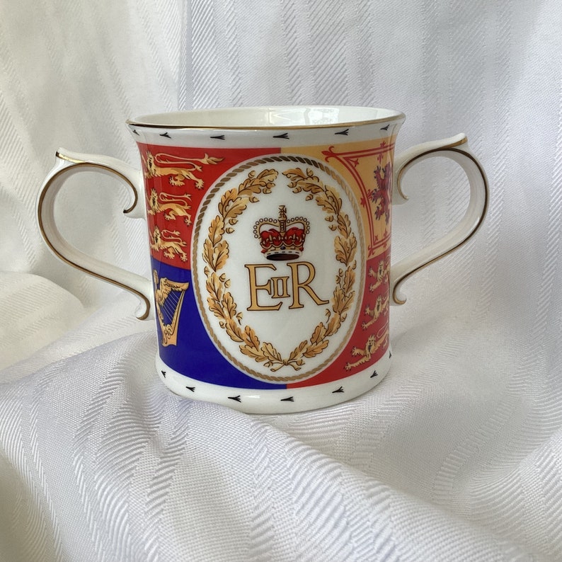1992 Royal Doulton Loving Cup Queen Elizabeth II 40th Anniversary ...
