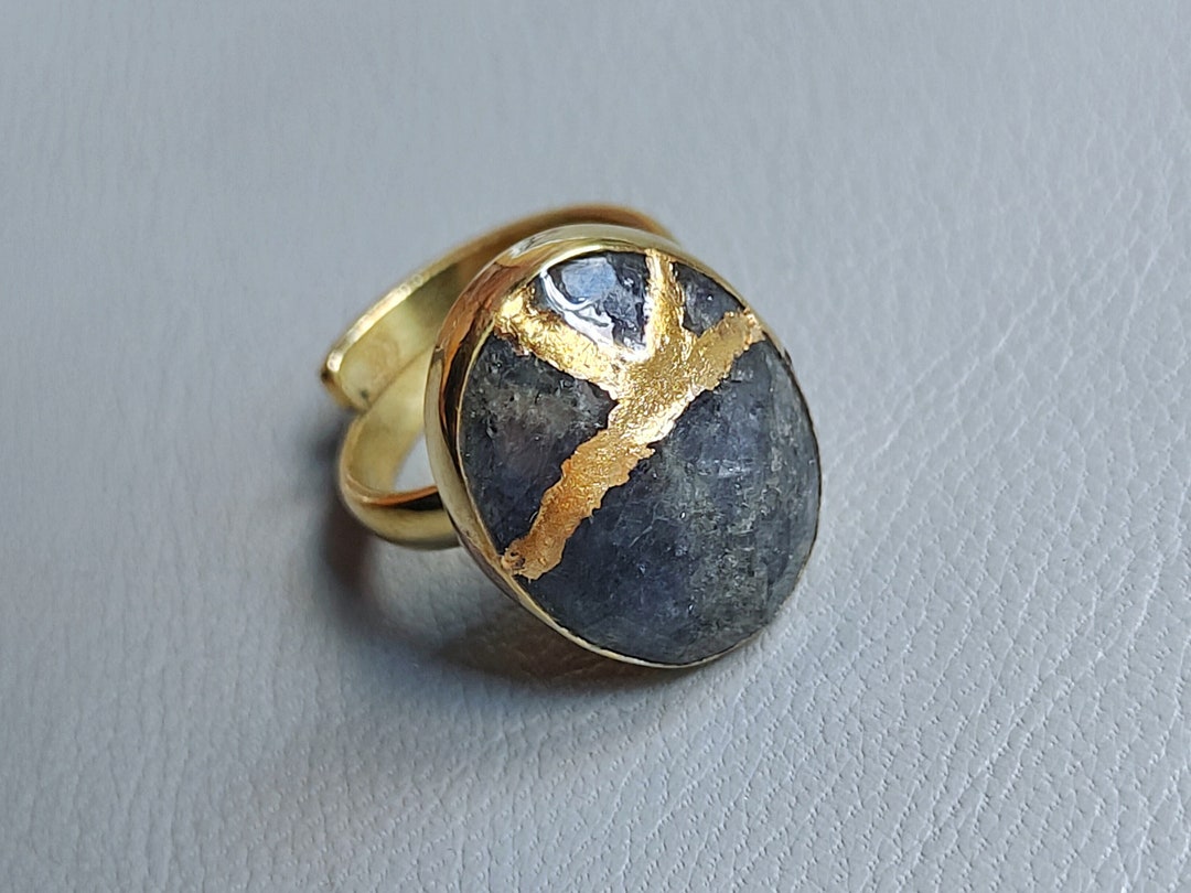 Sapphire Kintsugi Ring: Japanese Artistry Revitalizes Broken - Etsy