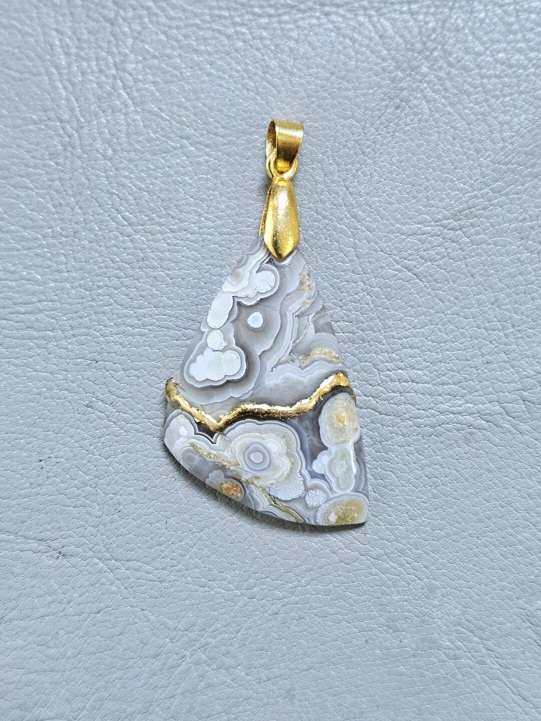 DAINTY NECKLACE KINTSUGI Art Japanese Engraved Necklace Locket Gold ...