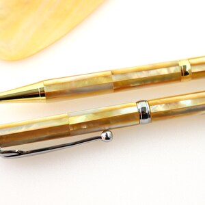 Mother of Pearl Shell Ballpoint Pen, Seashell Rollerball Pen, Natural ...
