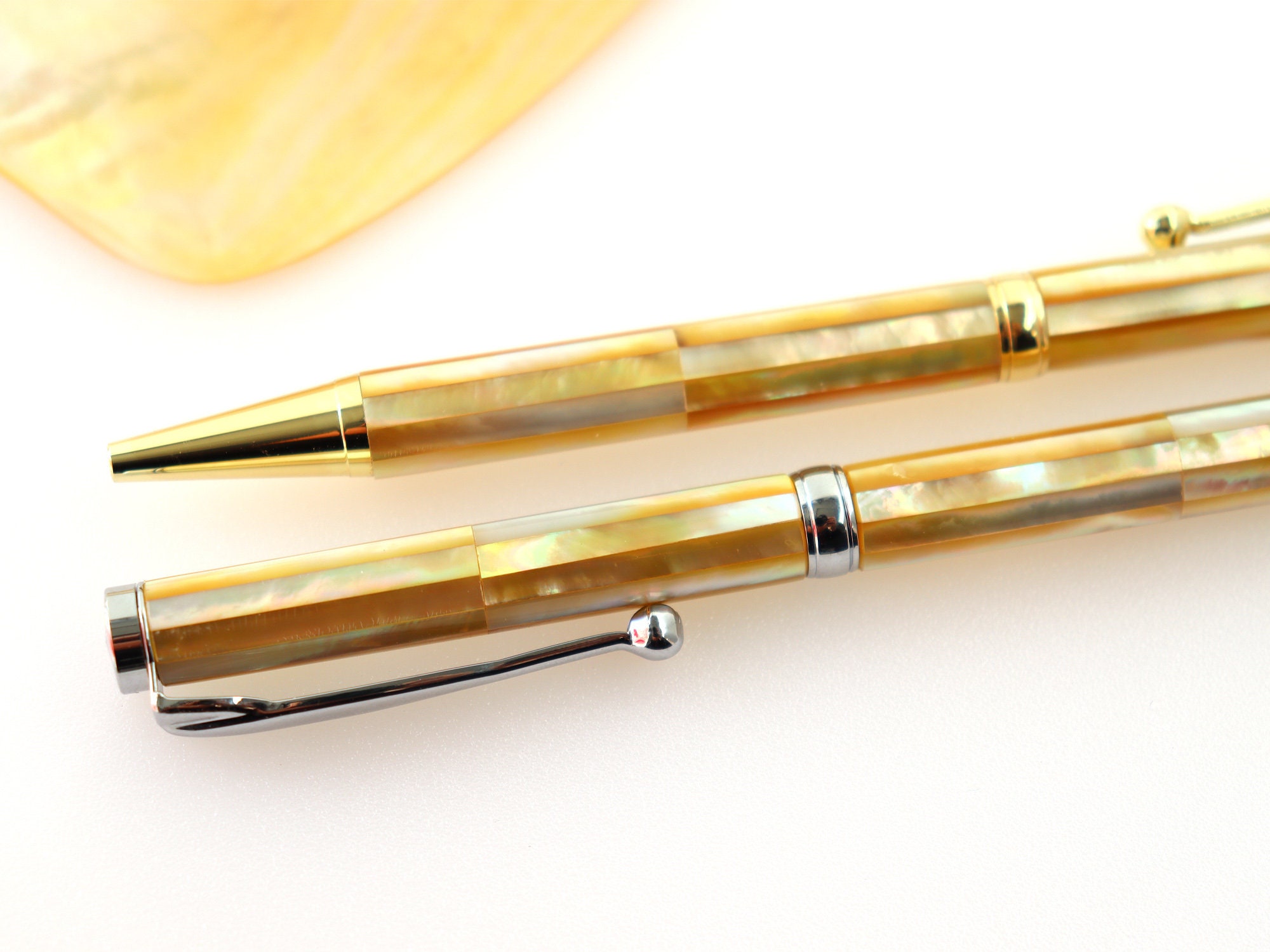 Mother of Pearl Shell Ballpoint Pen, Seashell Rollerball Pen, Natural ...