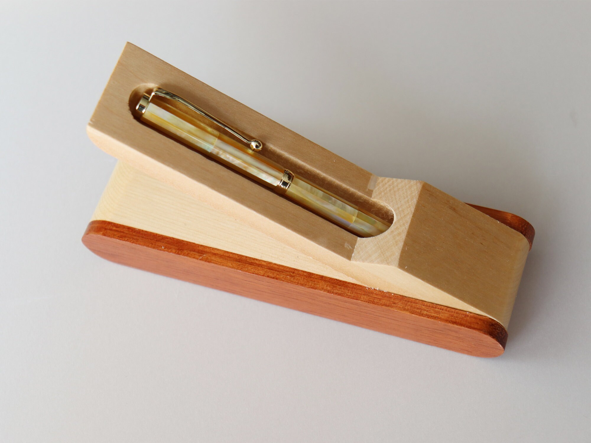 Mother of Pearl Shell Ballpoint Pen, Seashell Rollerball Pen, Natural ...