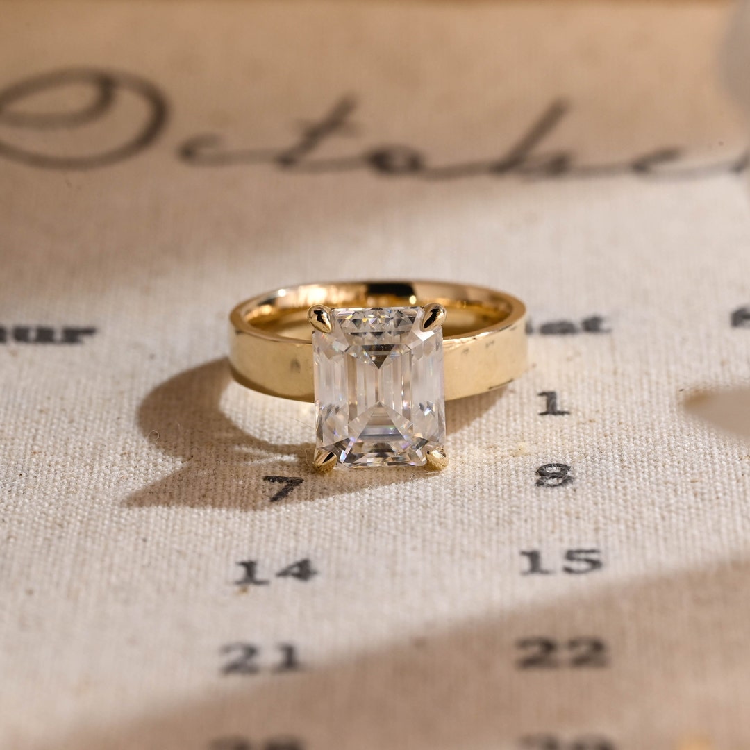 Solitaire Emerald Moissanite Engagement Ring, 4mm Simple Solid Gold ...