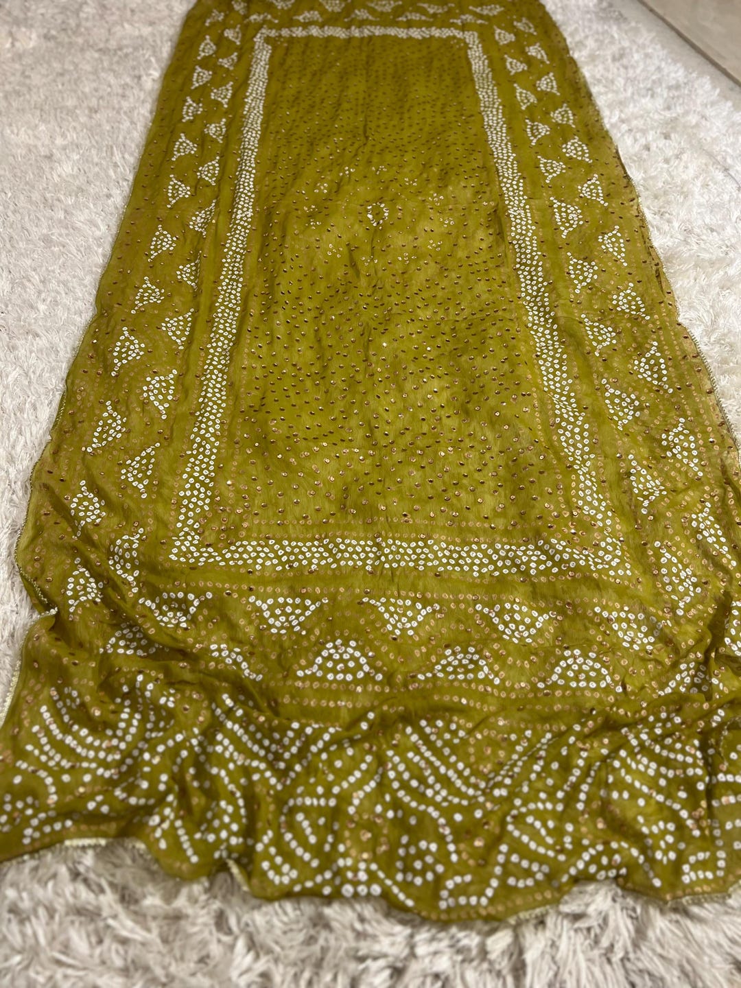 Elegant Dhani Green Chunri Chiffon Dupatta With Gotta Lace, Sitara ...