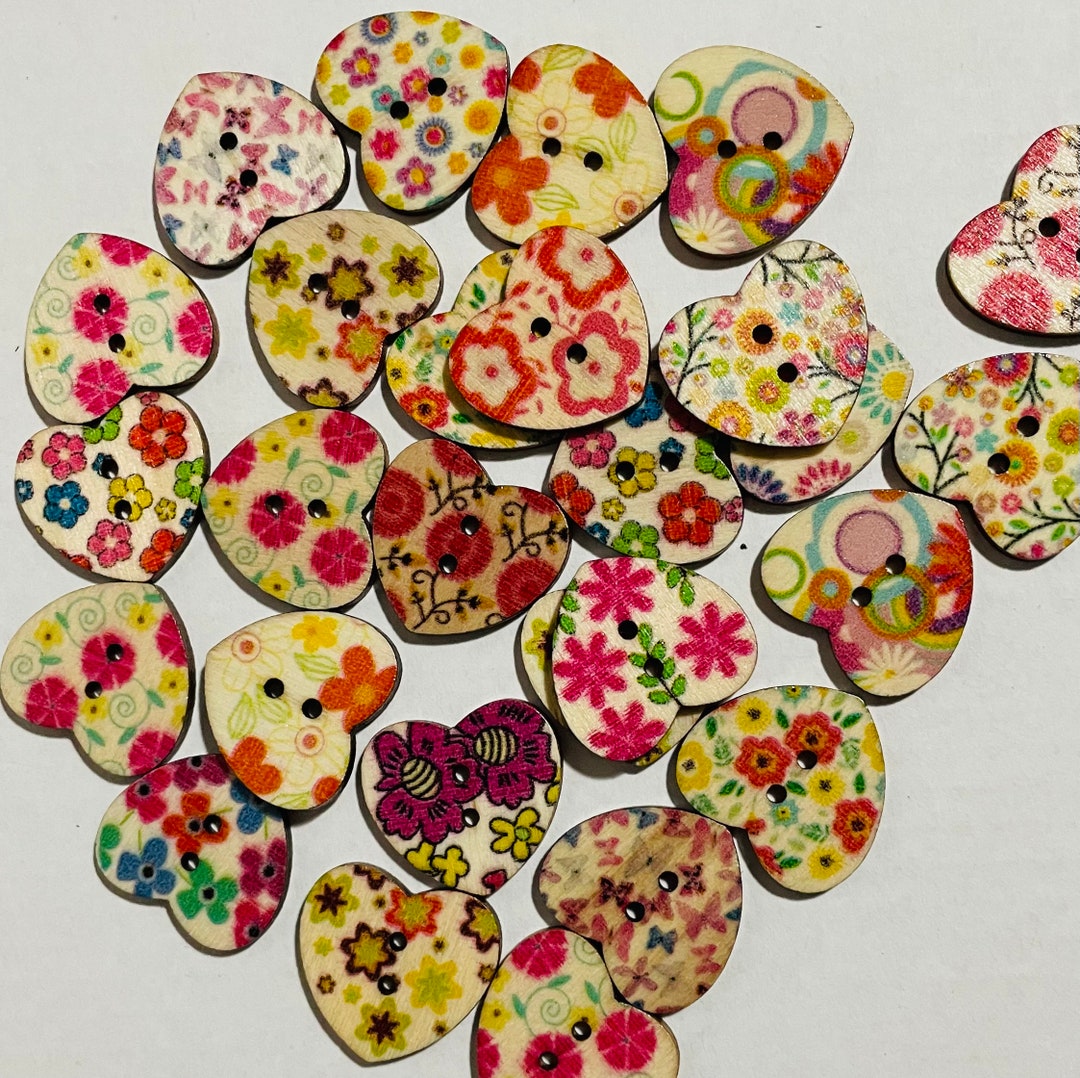 Lot of 10 Lovely Heart Shaped Buttons Love Heart Wooden Buttons Card ...