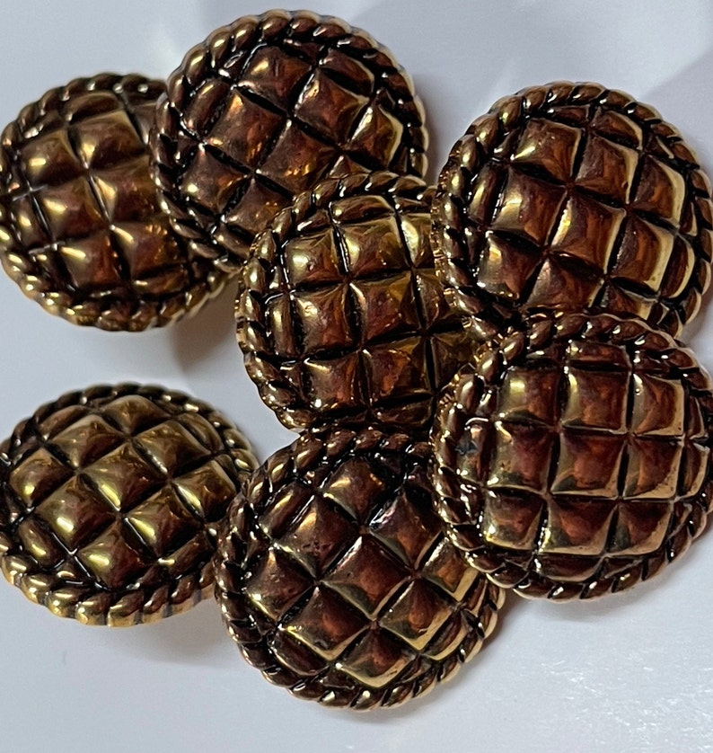 Stunning Button Lots - Smart Fashionable Versatile Buttons Gold Silber ...