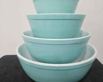 Vintage, Pyrex Turquoise Amish Butterprint Cinderella & Mixing Bowls ...