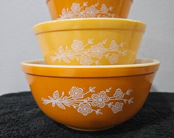 Pyrex Butterfly Gold Mixing Bowl Set - Etsy