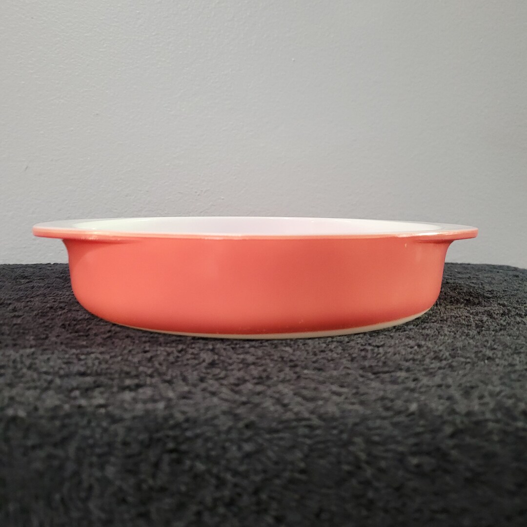 Pyrex Flamingo Pink 221 8" Round Cake Pan Dish - Etsy
