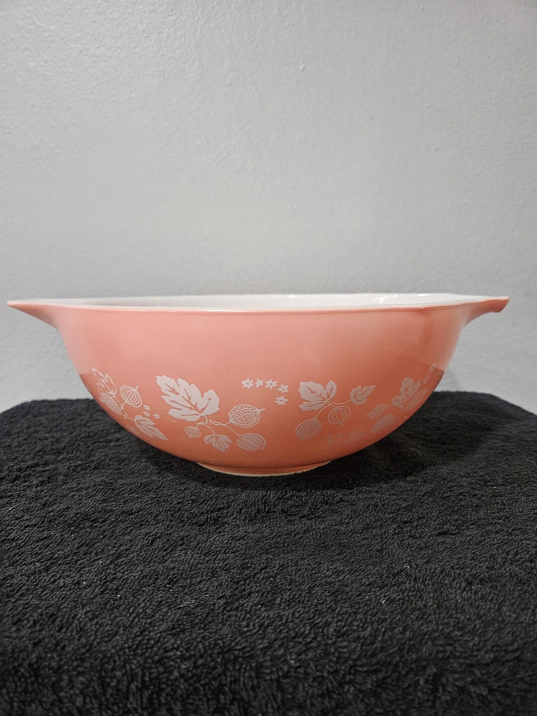 Pyrex Pink Gooseberry 444 Cinderella Mixing Bowl - Etsy