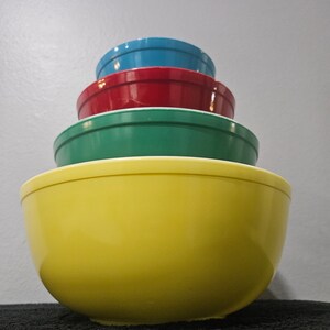 Pyrex Primary Mixing Bowl Set - Etsy
