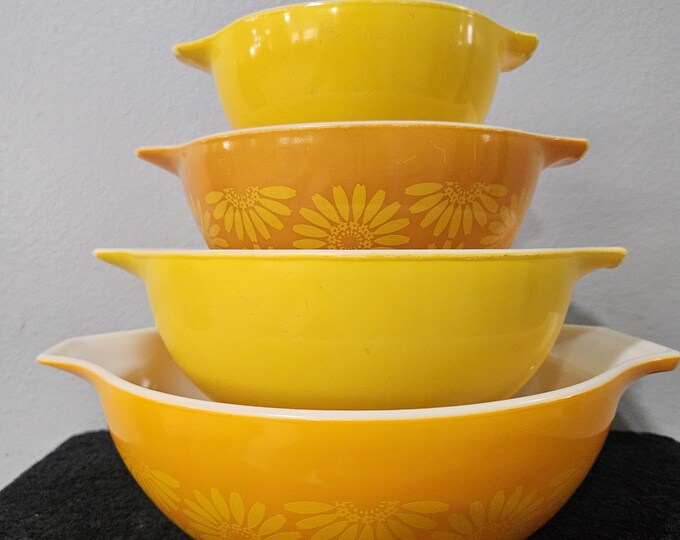 Pyrex Daisy Cinderella Mixing Bowl Set - Etsy
