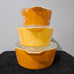 Pyrex Butterfly Gold Redesign Round Casserole Set - Etsy