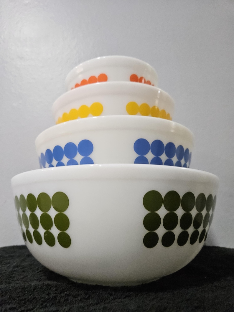 Pyrex Dot Mixing Bowl Set - Etsy