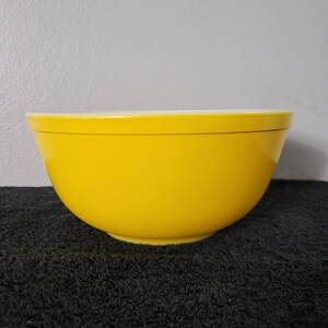Pyrex 403 Reverse Primary Mixing Bowl - Etsy