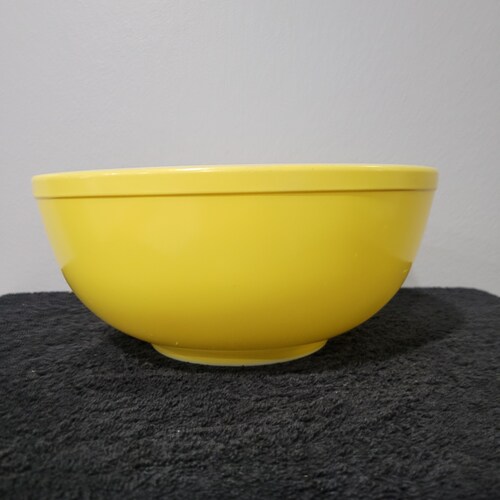 Pyrex Vintage Primary Color Yellow Nesting Bowl 404 - Etsy