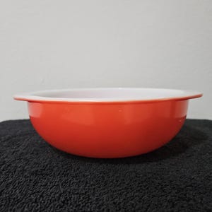 Pyrex Promo Red Poppy 024 Round Casserole Dish - Etsy