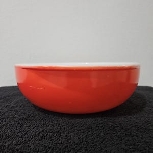 Pyrex Promo Red Poppy 024 Round Casserole Dish - Etsy