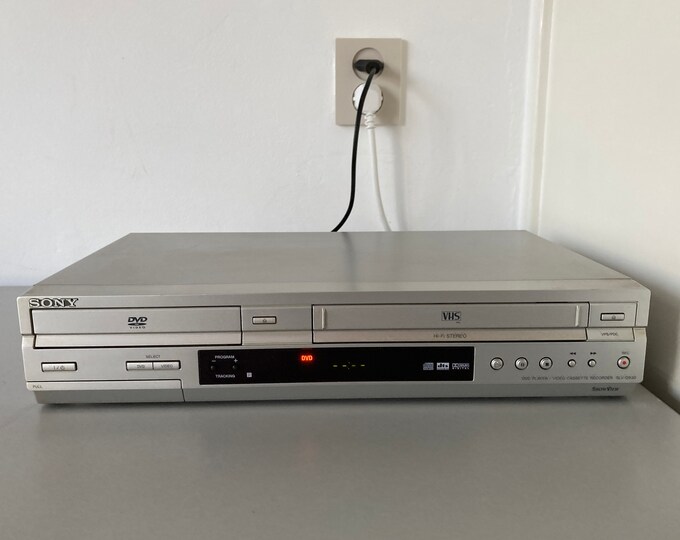 Sony SLV-D930 DVD Player/vcr Vhs Video Player Combination, 2 in 1 Unit *in Working Condition* - Etsy
