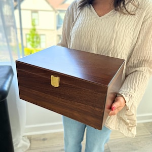 Large Wood Memory Box: Stained Keepsake Box With Hinged Lid - Etsy