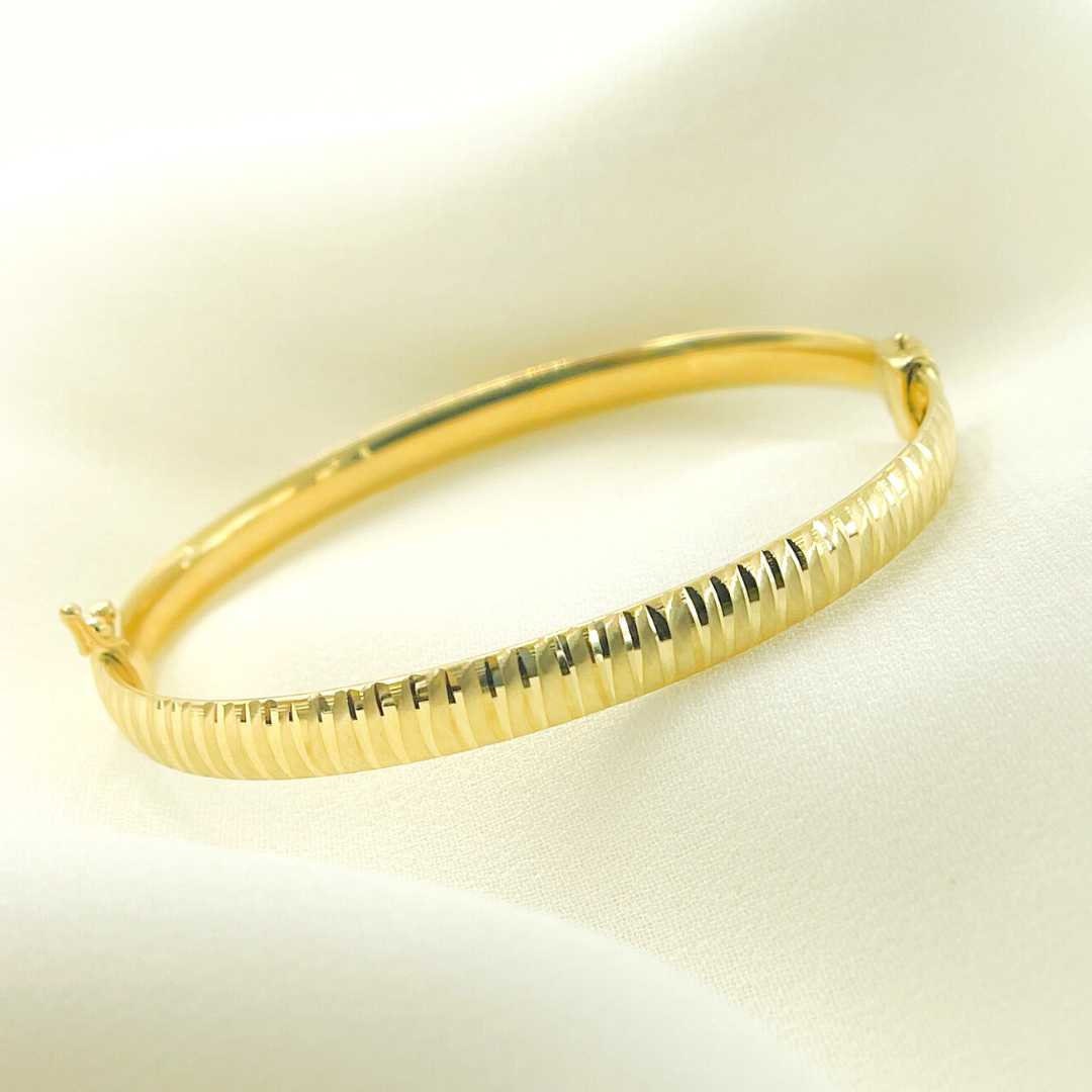 14K Solid Gold Matte Textured Bangle. Gold Textured Bangle for Women ...