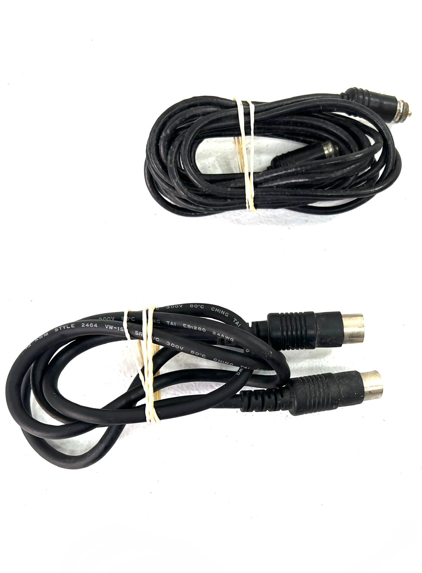 Commodore 64 Keyboard Vintage Console Computer System With Cords - Etsy