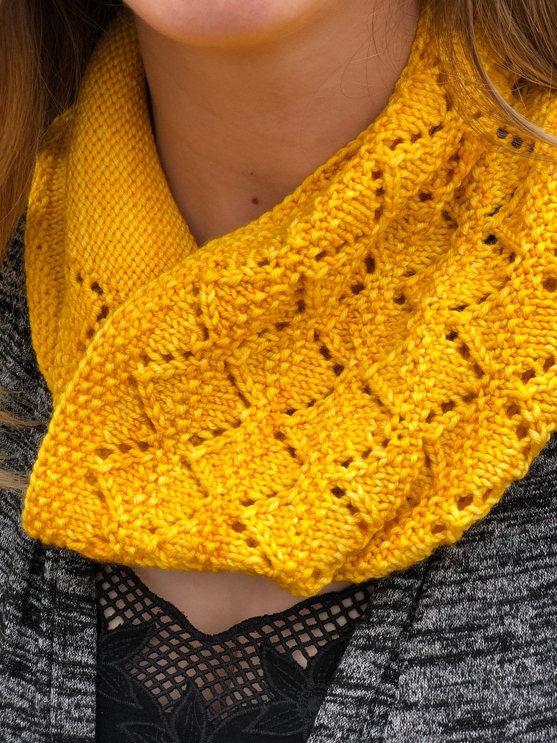KNITTING PATTERN | Simple Lace Cowl Pattern, DK Weight Knit Accessory ...