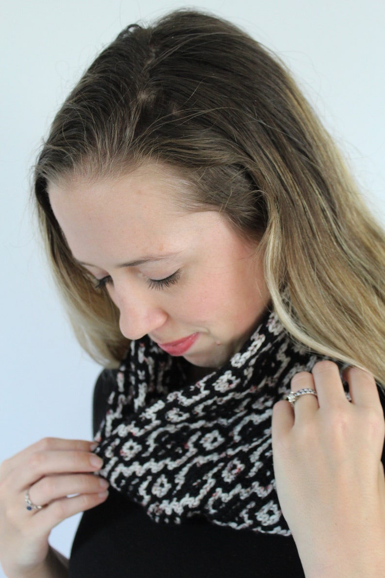 KNITTING PATTERN | Easy Mosaic Cowl Pattern With Beginner Friendly ...