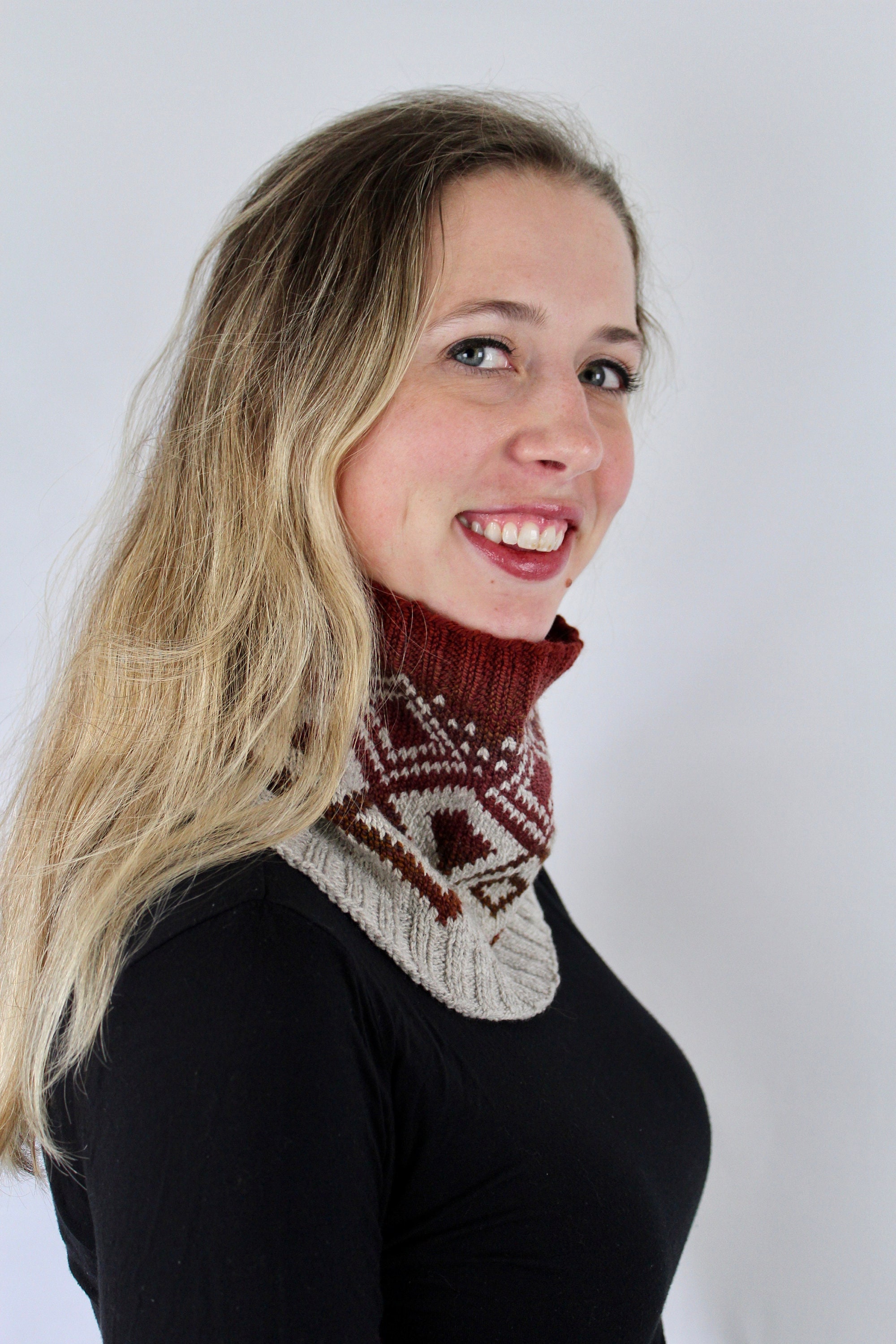 KNITTING PATTERN Stranded Colorwork Cowl, Easy to Memorize Geometric ...