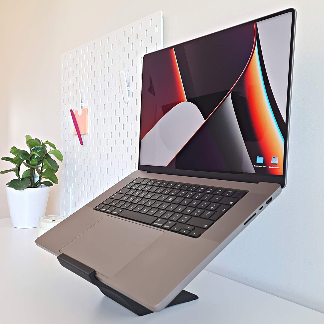 Laptop Riser Stand / MacBook Pro Stand / Laptop Stand for Desk / Laptop ...
