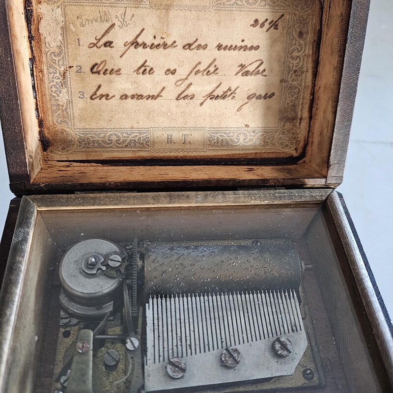 Antique Music Box - Etsy