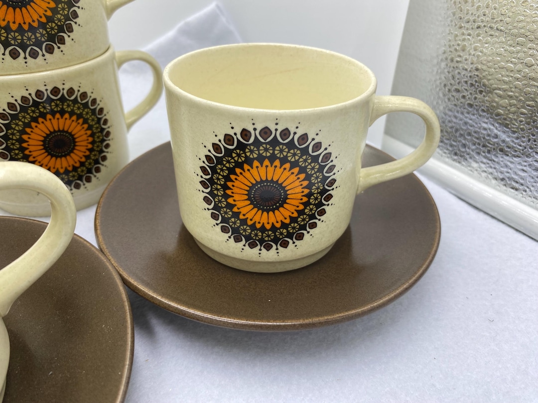 Johnson of Australia 6 X Inca Cups With 2 Saucers Designed by Jessie ...
