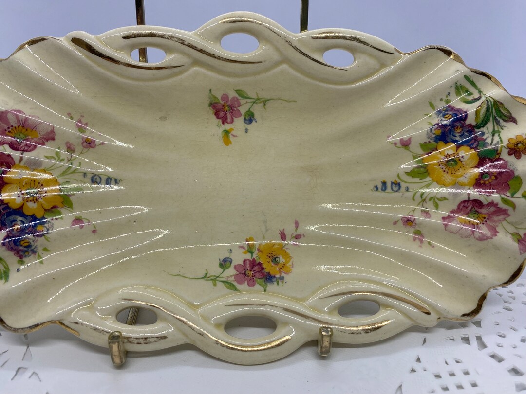 AJ Wilkinson Royal Staffordshire Pottery Honeyglaze Christine Lace Edge ...