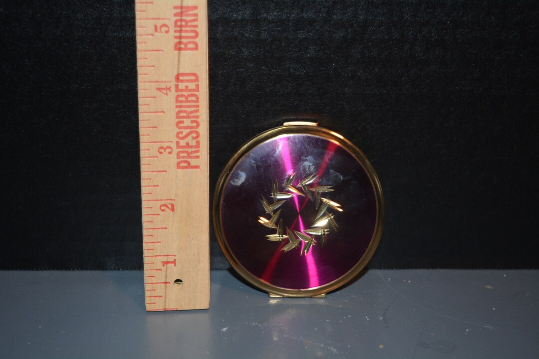 Vintage Brass Stratton Makeup Compact - Etsy